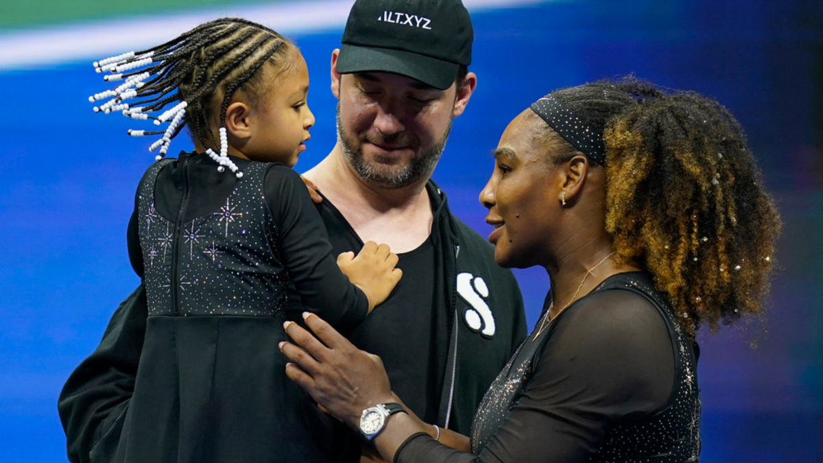 Alexis Ohanian introduces daughter Olympia to basketball with Sabrina ...