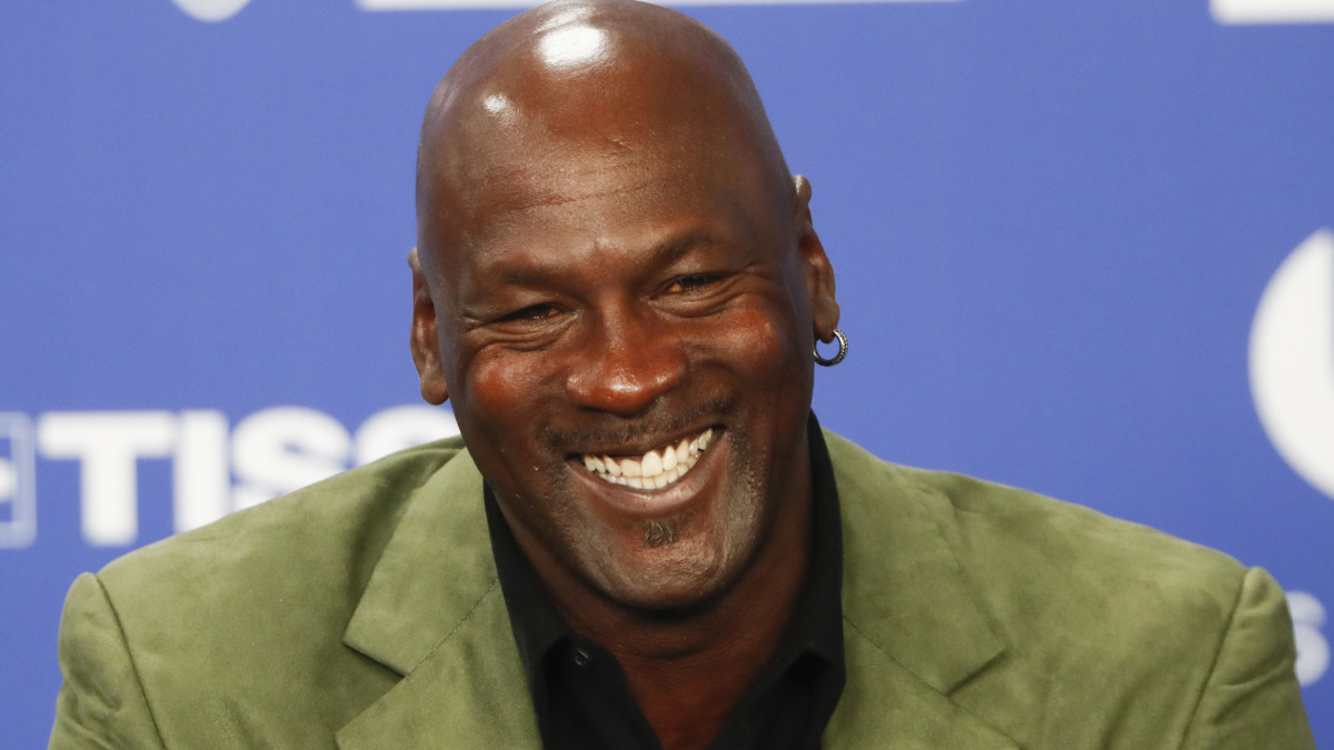 Michael Jordan and son Marcus reunite on $8 million yacht during high ...
