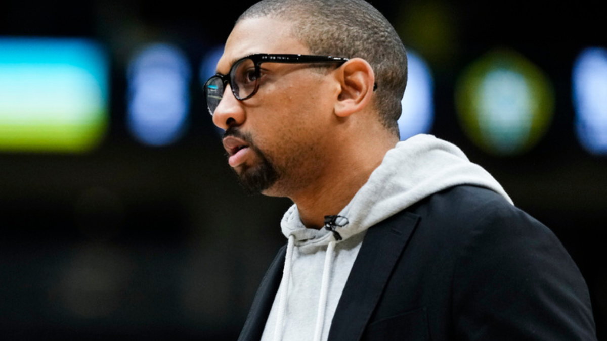 Chicago Sky fans are calling for Tyler Marsh to step down as coach and ...