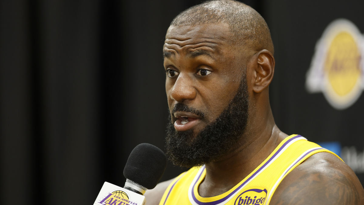 LeBron James issues worrying health update that makes it clear ...