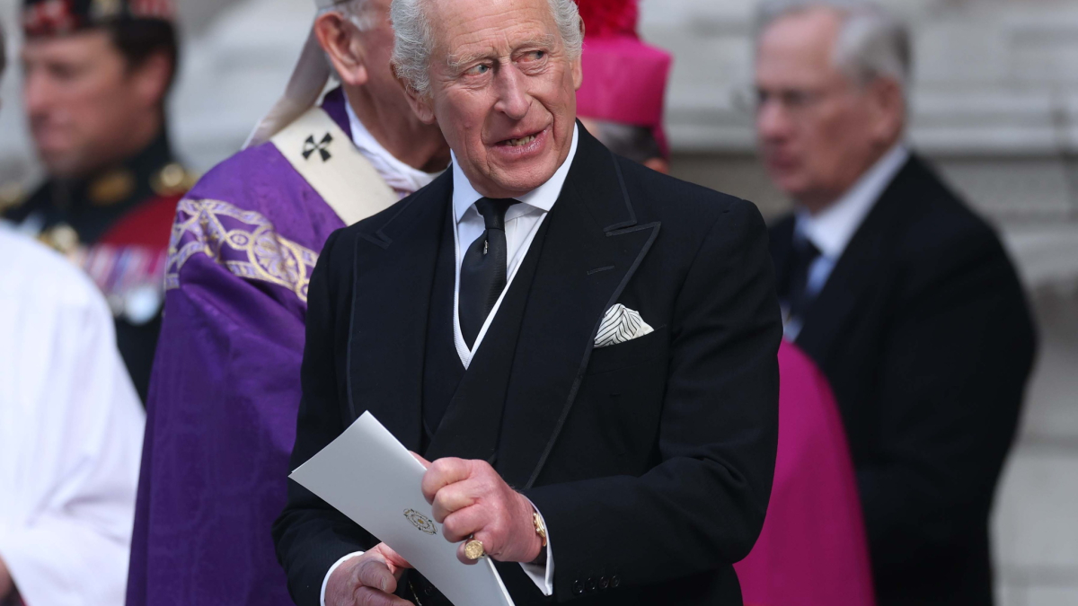 King Charles deals harsh blow to son Harry despite apparent ...