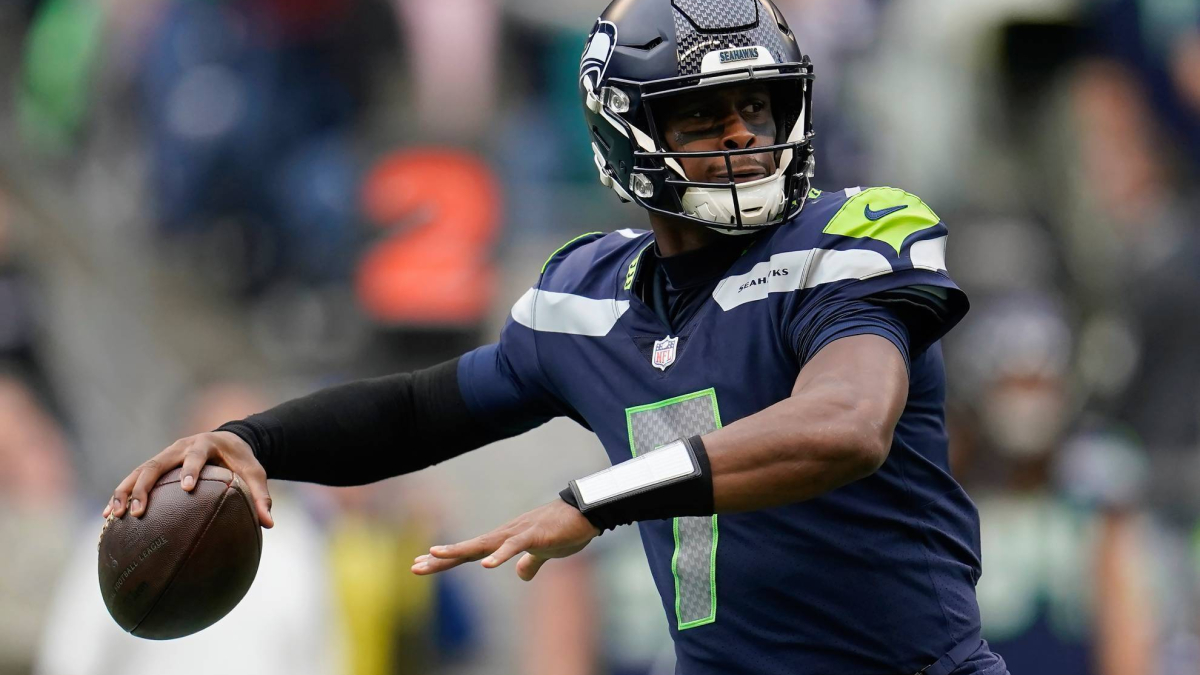 Mother of Geno Smith's son, Kennedy, defends Jets quarterback and ...
