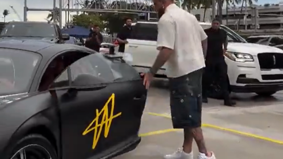 Jake Paul and Adin Ross' $6M stunt backfires: Boxing fans question ...