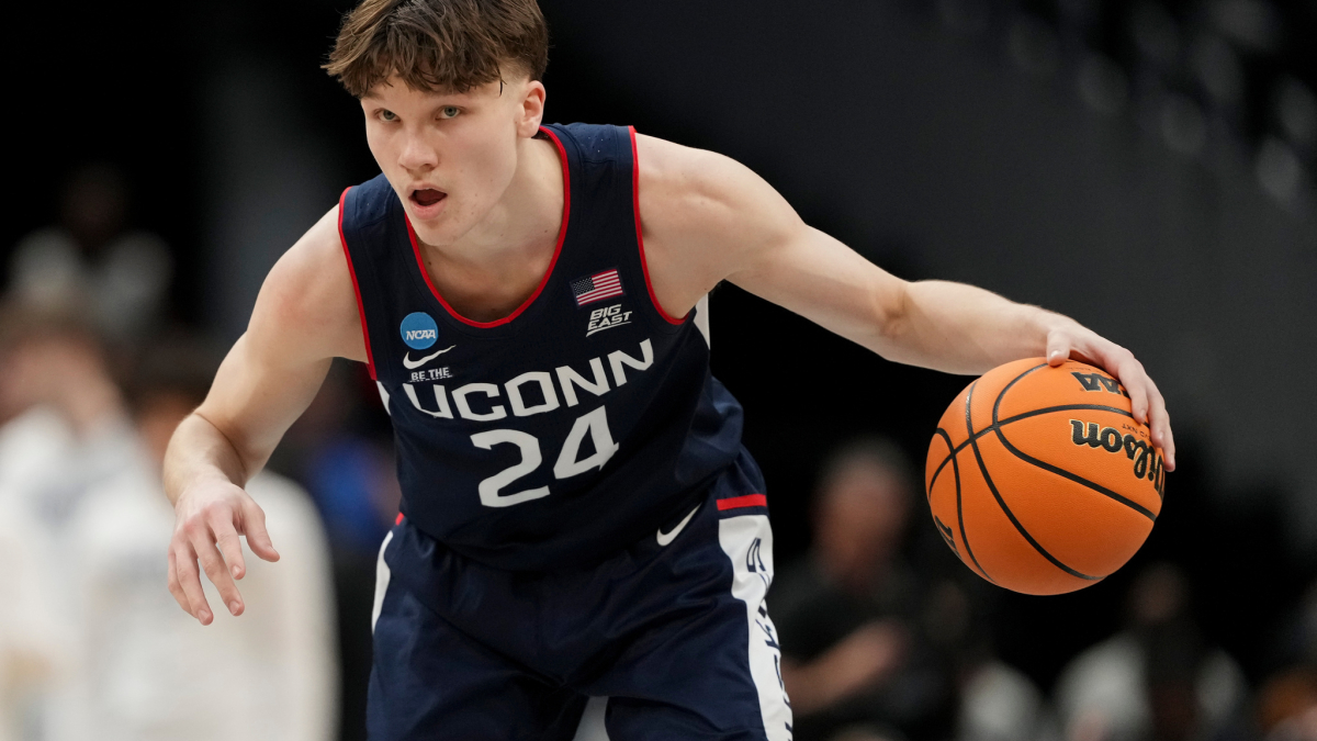 Who is Braylon Mullins' father? Is the UConn star the son of Chris ...