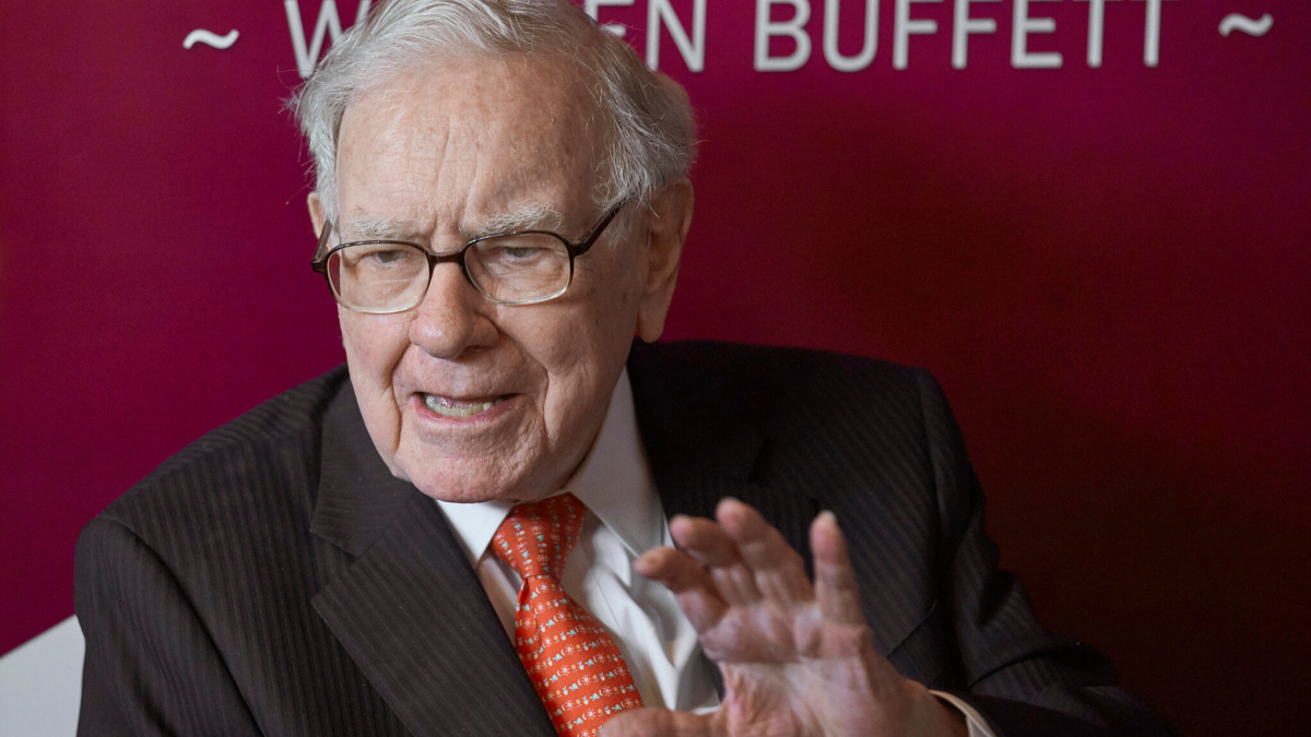 Warren Buffett's million-dollar prize for Berkshire Hathaway employees ...