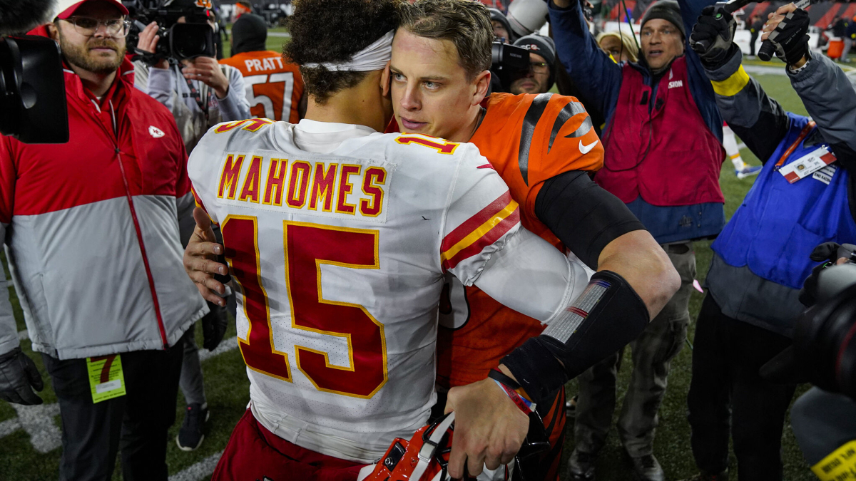 Patrick Mahomes leads NFL top 10 QB list for 2025 in a vote by league ...