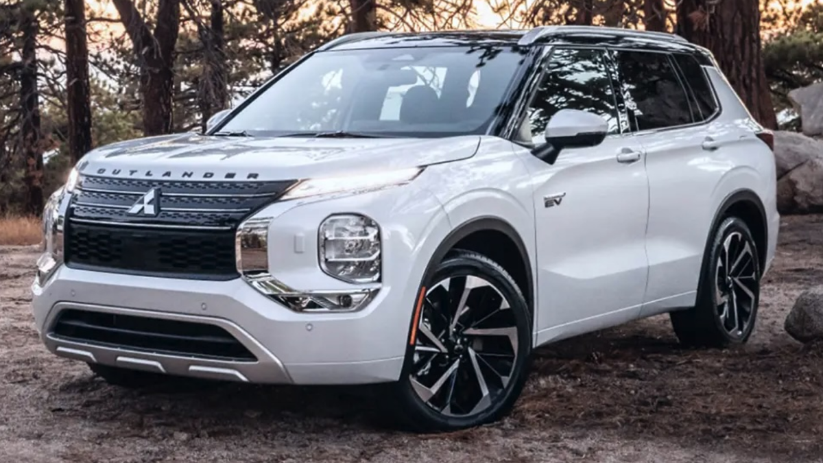 2026 Mitsubishi Outlander SEL: The Refined Compact SUV That Balances ...