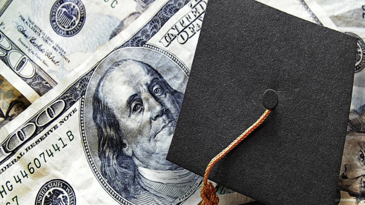 Why experts are worried about Trump’s plan to move student loans to ...