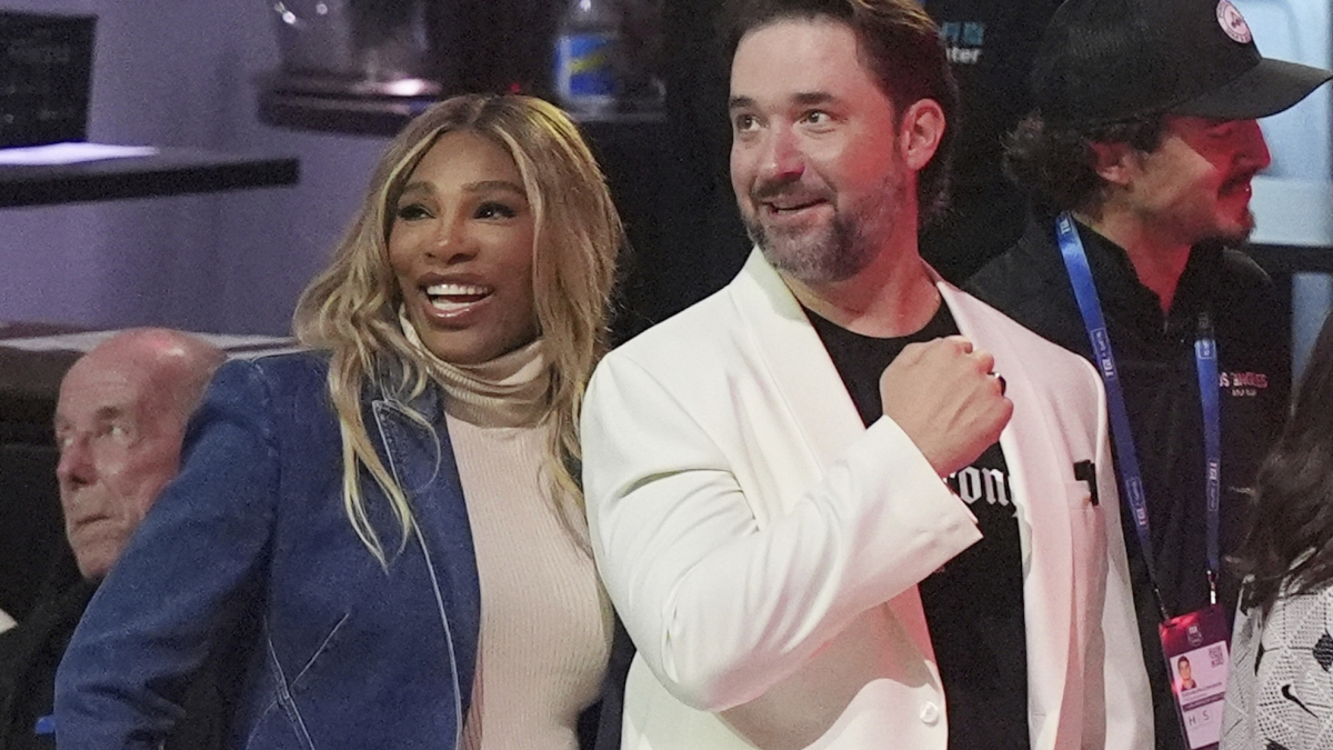 Serena Williams and Alexis Ohanian vibe with Chelsea Women and wish ...