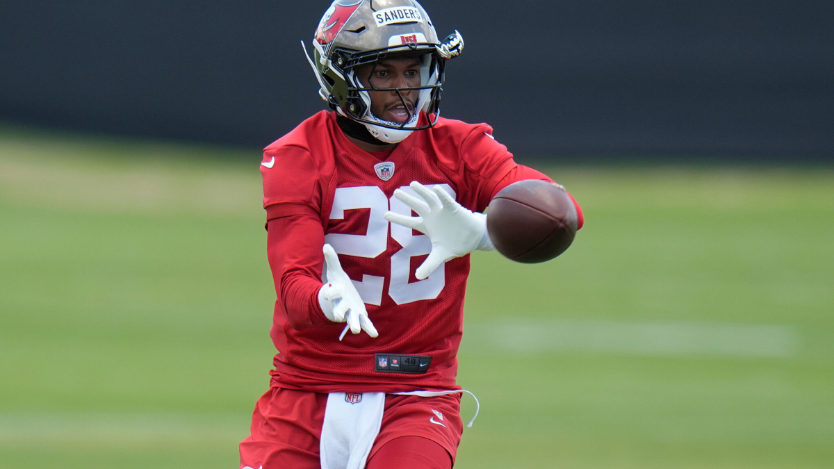 Shilo Sanders retires from the NFL, and fans erupt as he was treated ...