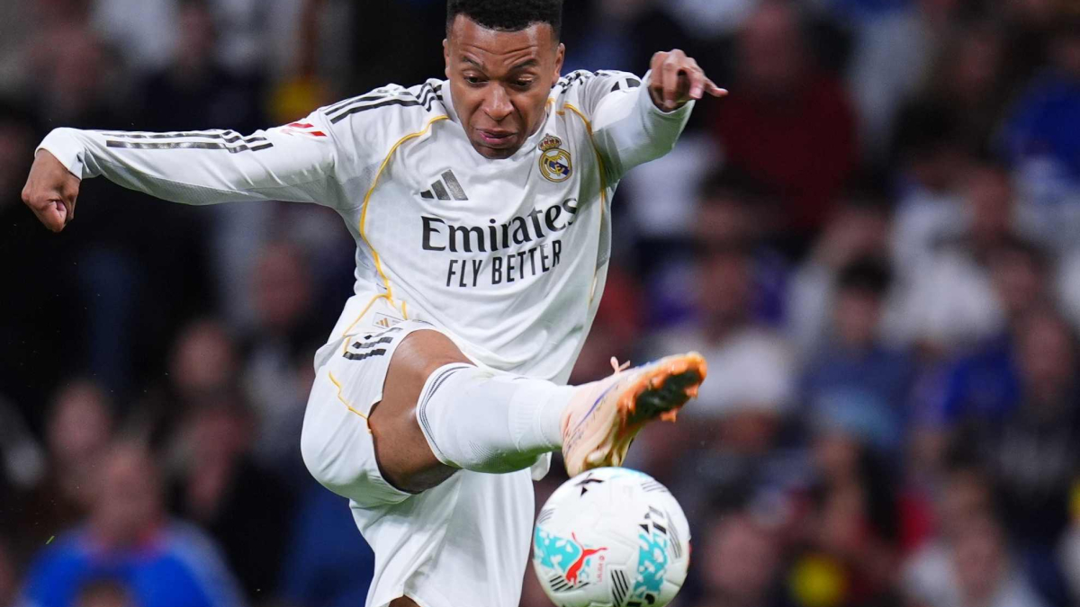Kylian Mbappé among players jeered by Real Madrid fans at the Bernabeu ...