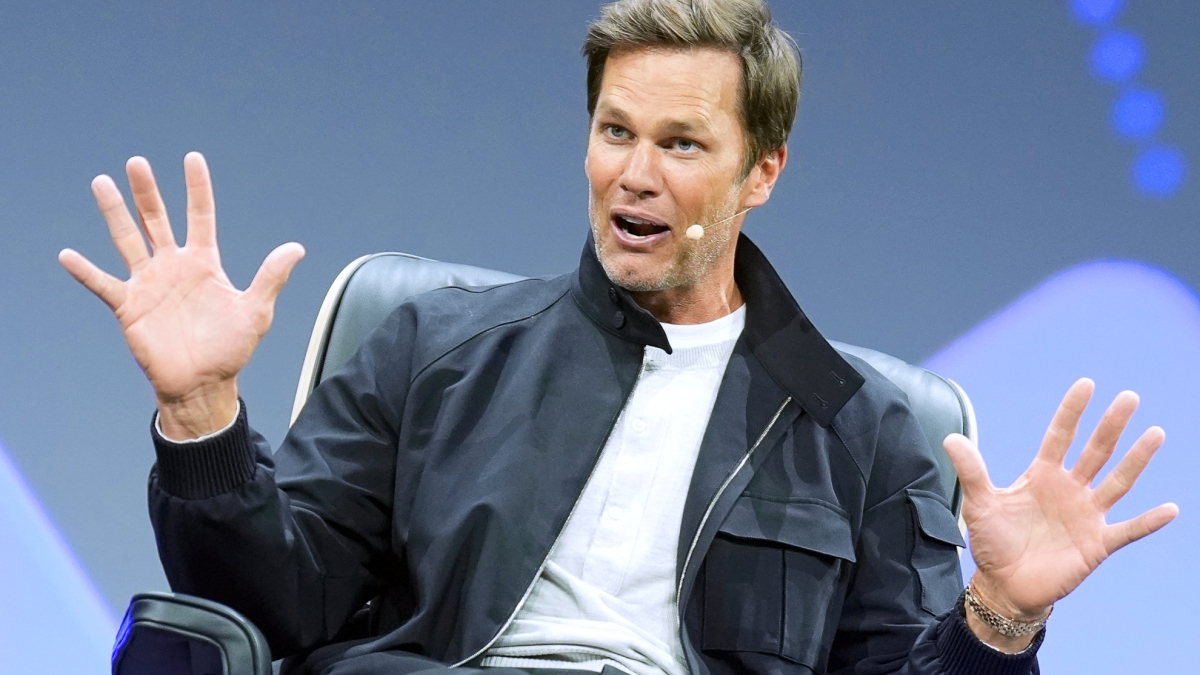 Tom Brady turns heads partying with billionaire in Miami during ...