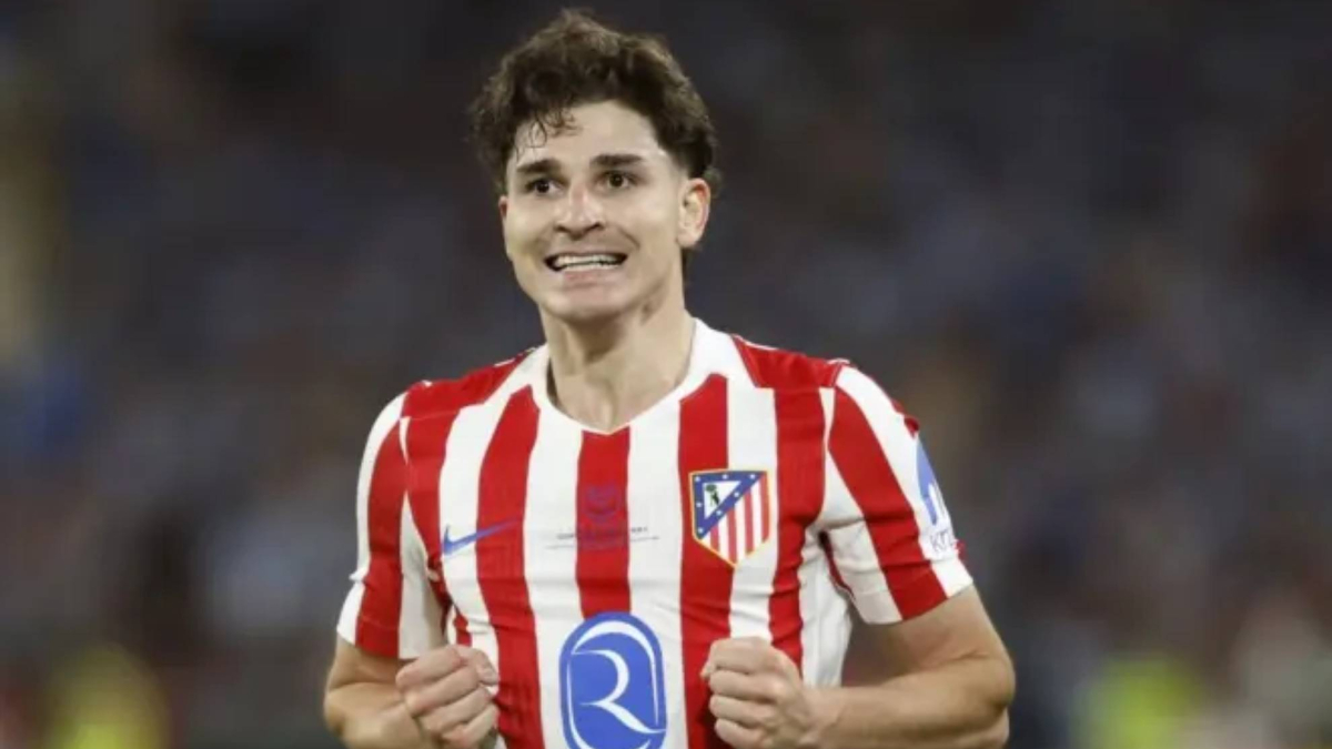 Julián Álvarez's dilemma: he wants to join Barcelona, while PSG and ...