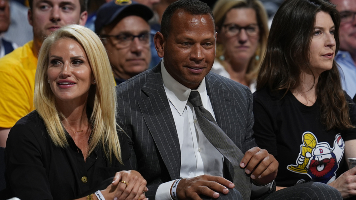 A-Rod's ex-girlfriend Jaclyn Cordeiro posts cryptic 'peace' message ...