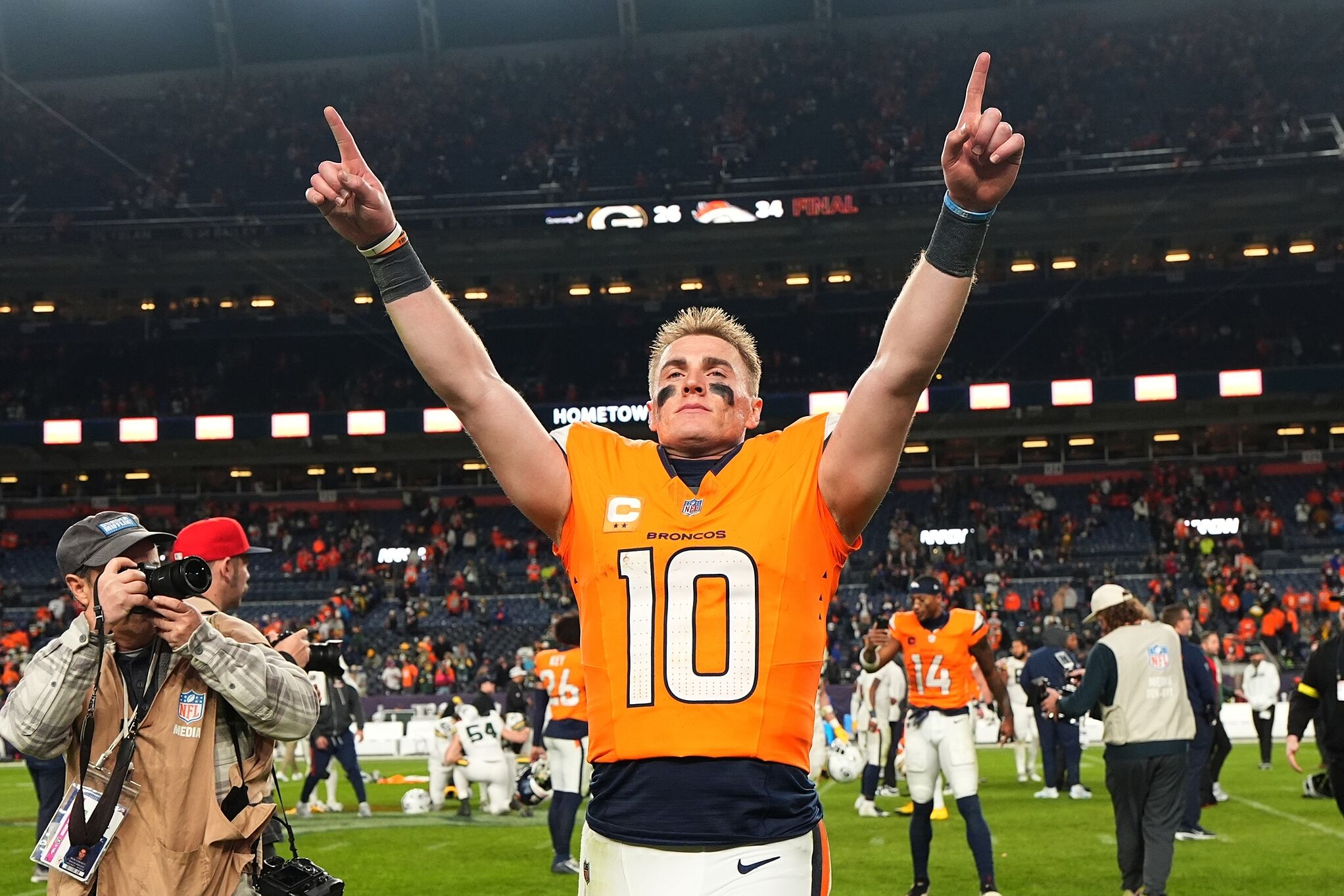Bo Nix is exceeding expectations with a winning start that not even Tom ...