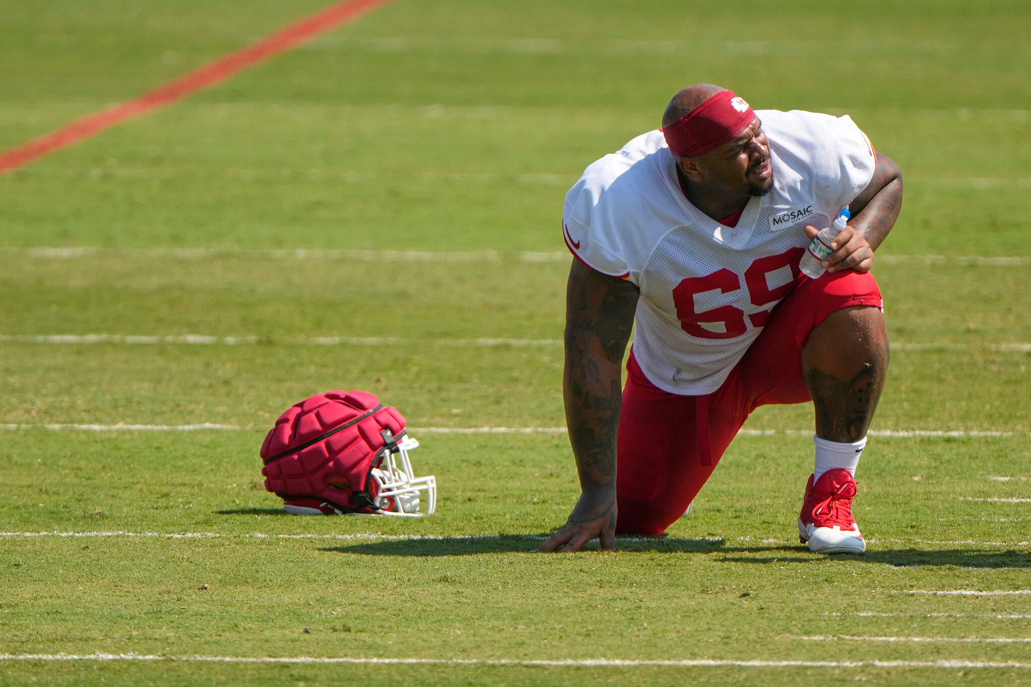 The Chiefs have another problem: Mike Pennel accuses Jhonni Blaze of ...