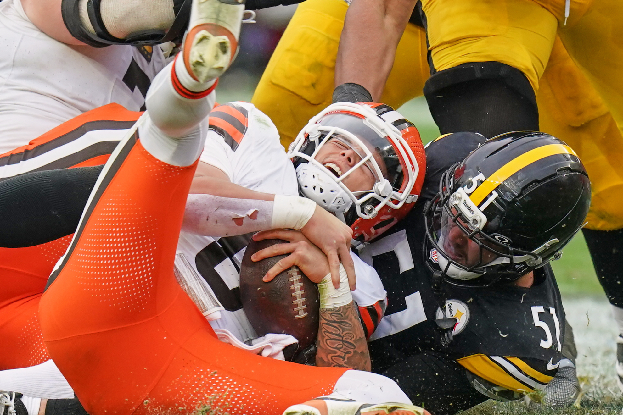 Dillon Gabriel's stats aren't backing him up, and Shedeur Sanders could ...