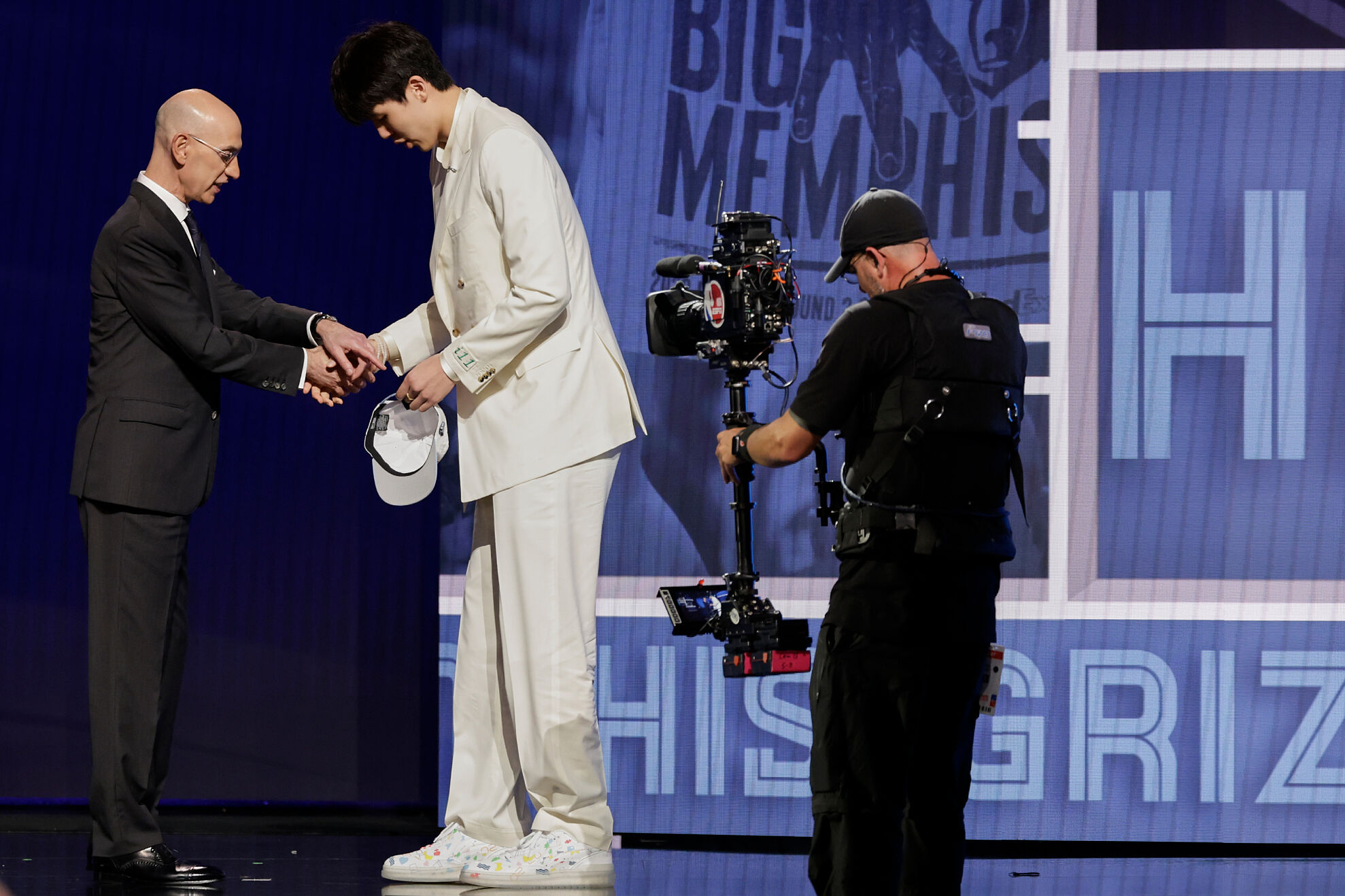 Hansen Yang: the 'Chinese Jokic' who is generating high expectations in ...
