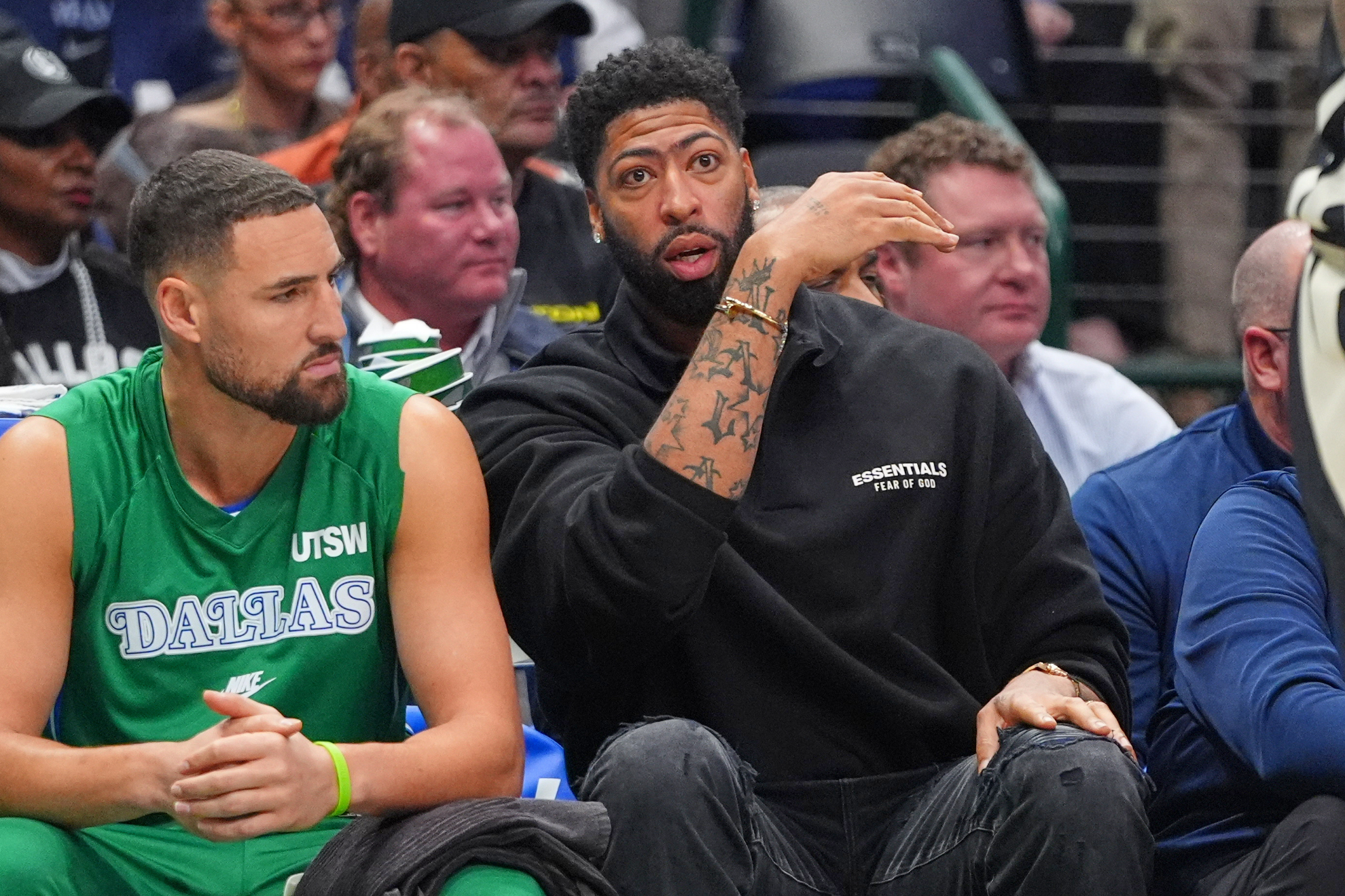 Experts also call for Anthony Davis to leave the Mavericks | MARCA