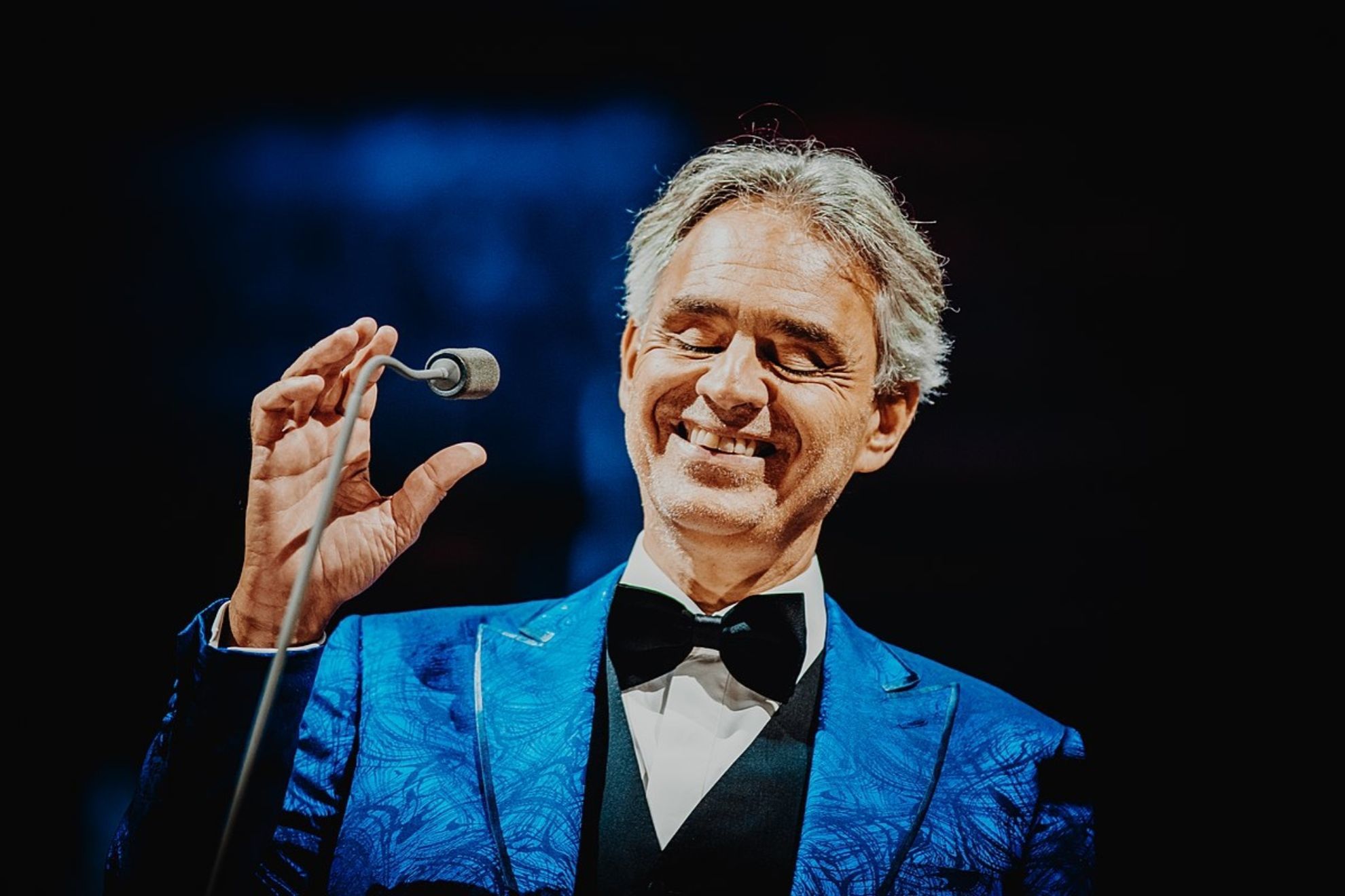 How did Andrea Bocelli go blind? The disability of the Italian tenor ...