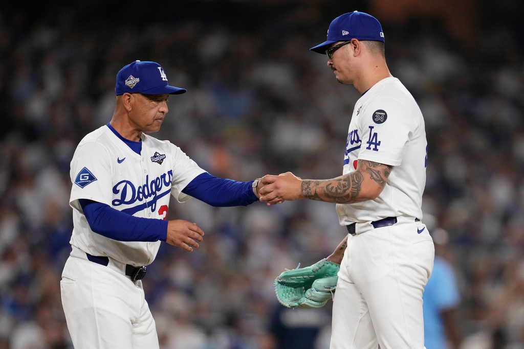 Fans point fingers at Dave Roberts for World Series loss and his ...