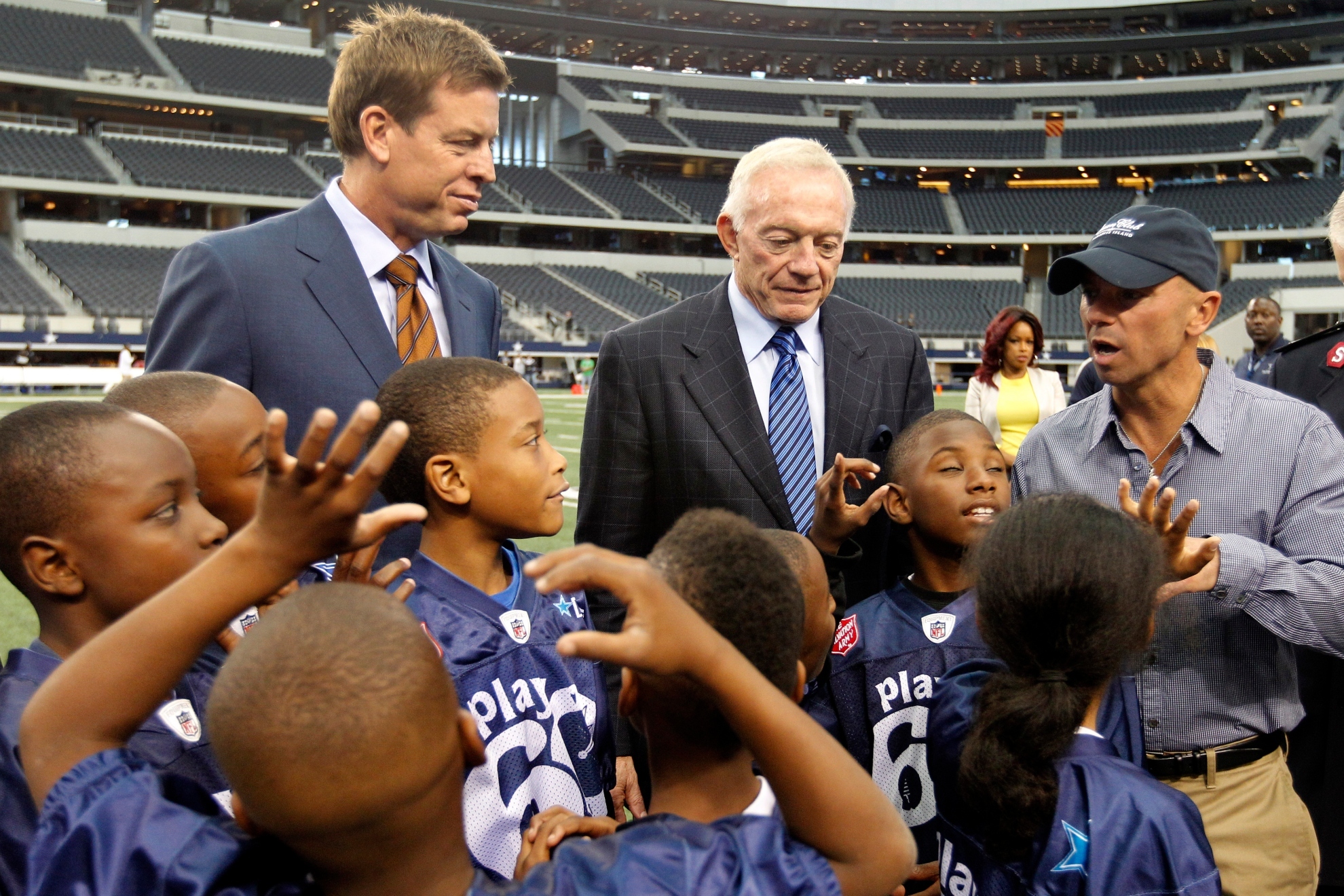 Troy Aikman slams Jerry Jones while backing USA hockey in explosive ...
