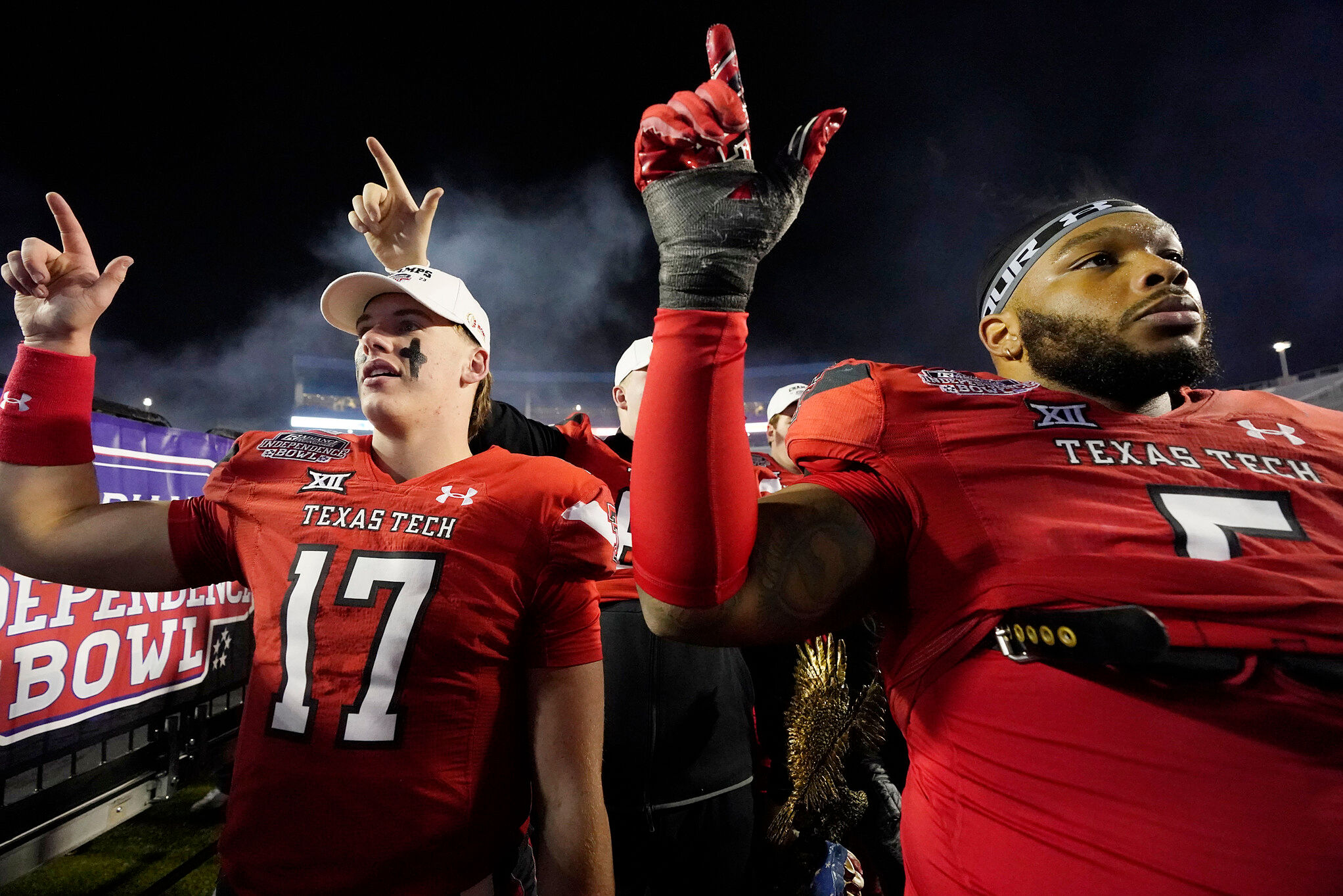 Texas Tech player loses control and strikes Arizona State fan in heated ...