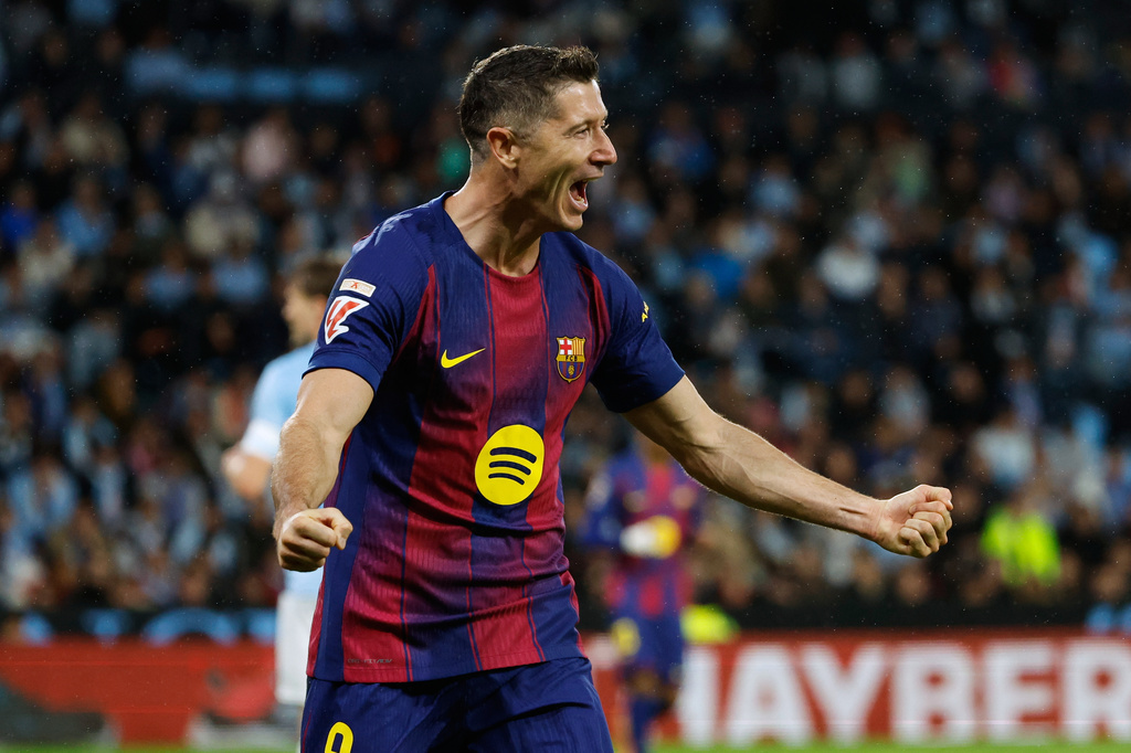 Zlatan Ibrahimovic isn't holding back against Barcelona and wants to ...