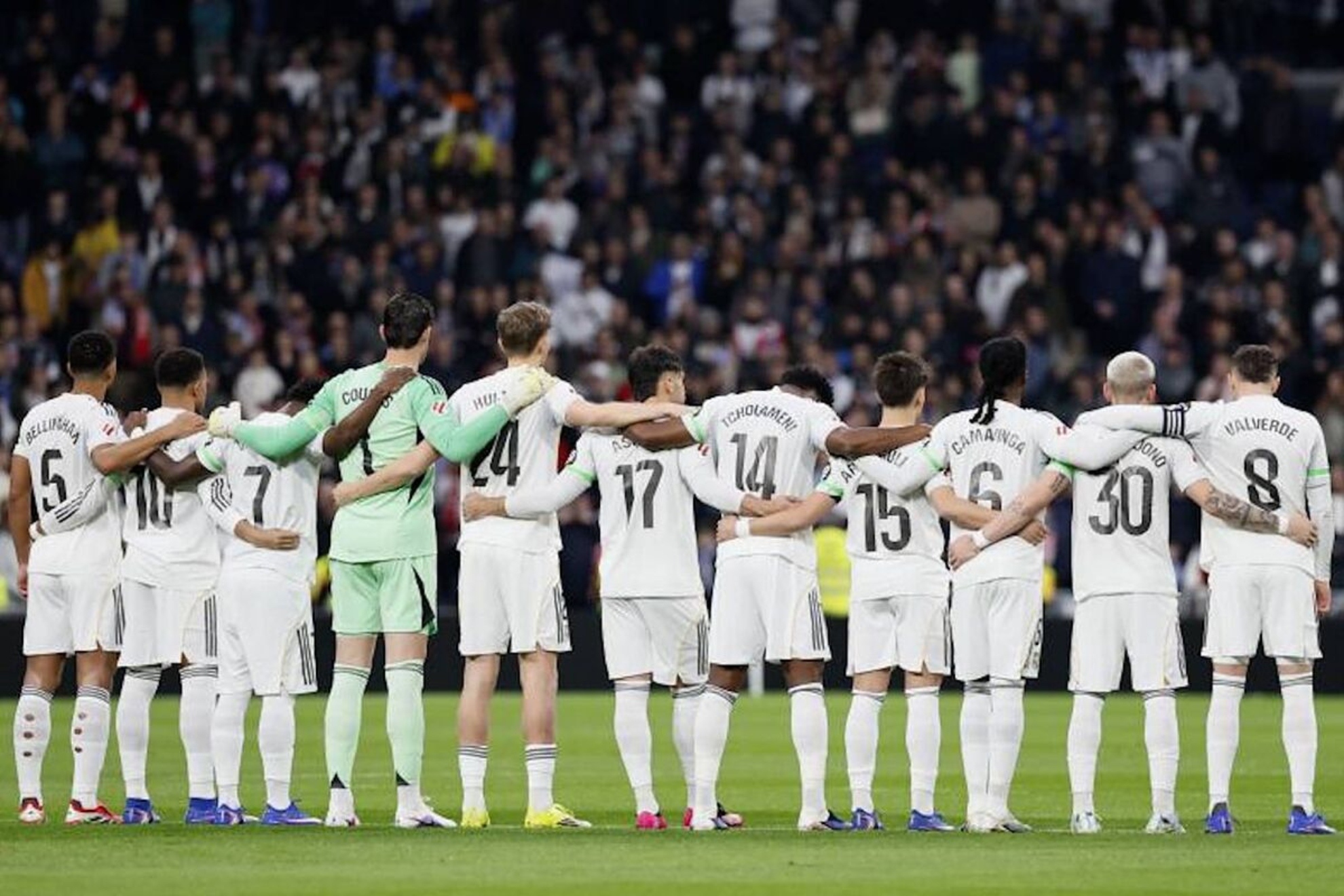 The message from the dressing room that reflects the internal rift at ...