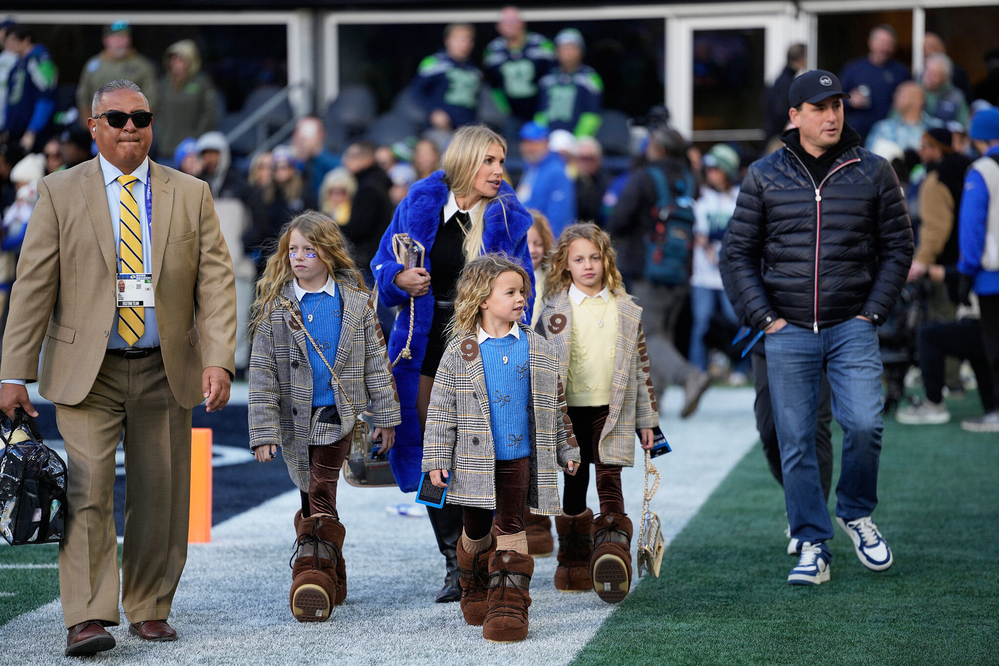 Matthew Stafford 'ignores' Ty Simpson while his wife Kelly sends him a ...