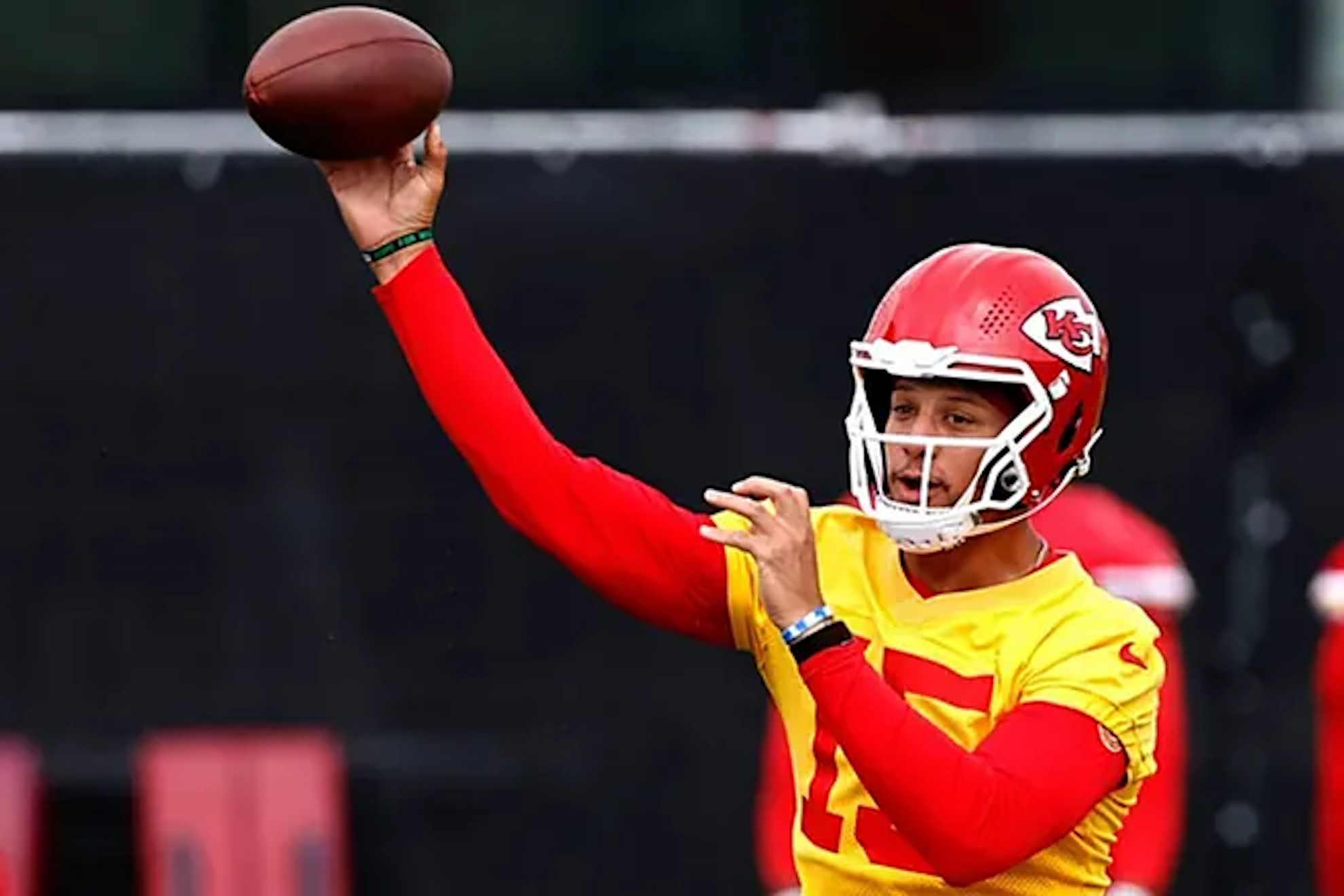 Patrick Mahomes' contract with the Chiefs and his salary emerge amid ...