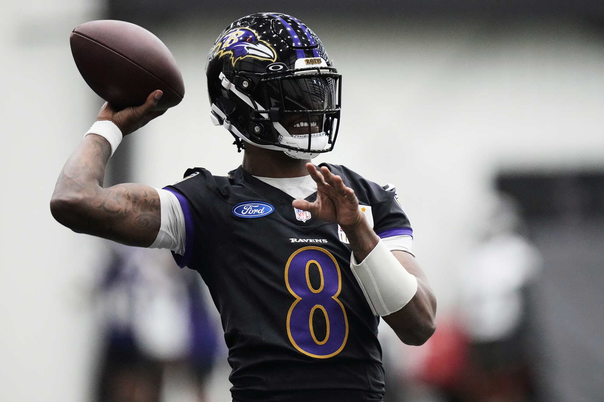 Ben Roethlisberger ruthlessly dashes Lamar Jackson's hopes of winning a ...