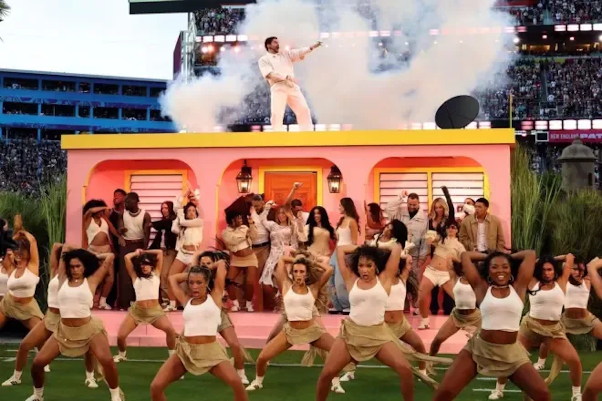 A man's surprising lawsuit against Bad Bunny over La Casita: he is ...