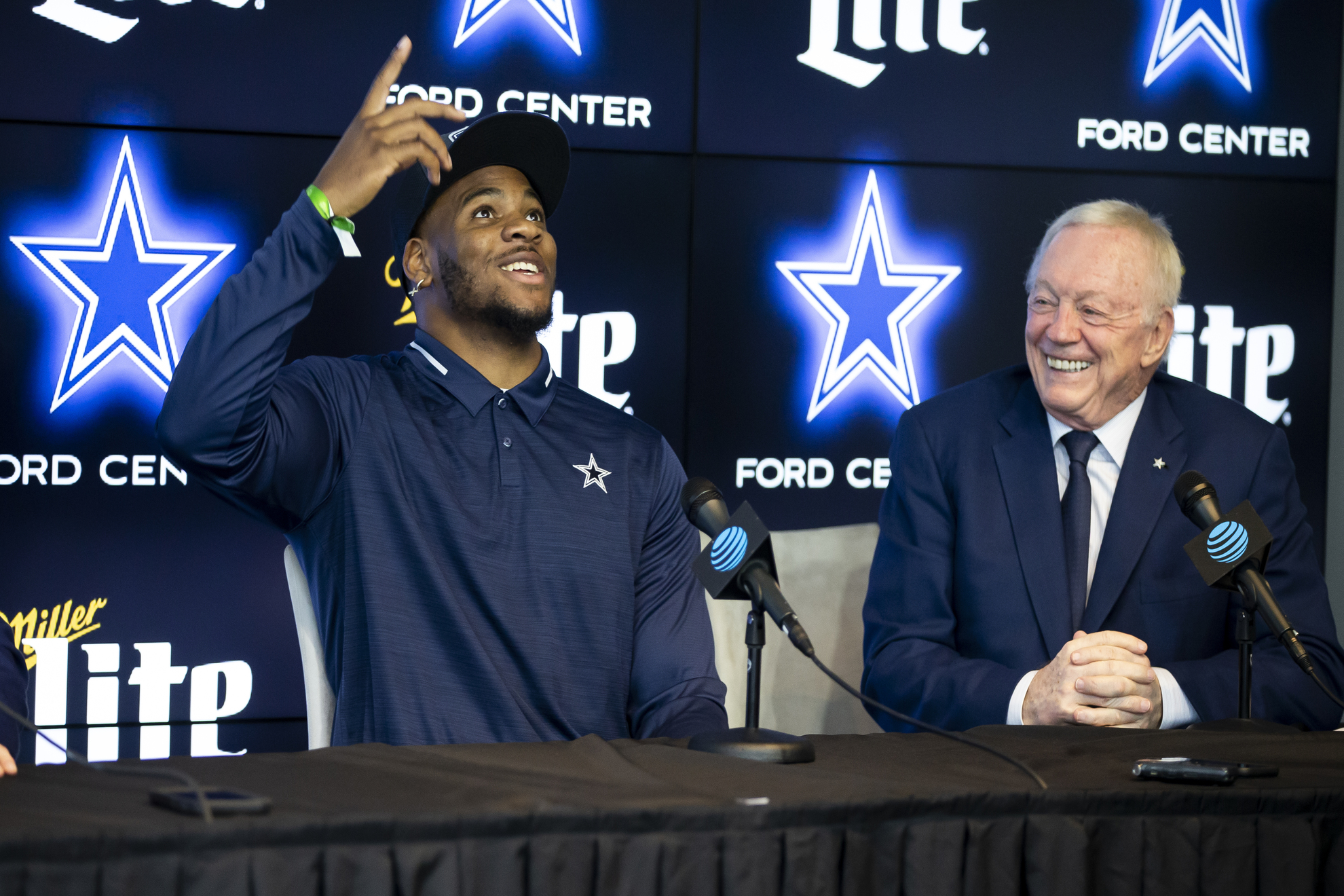 The Packers already have a replacement lined up for Micah Parsons ...