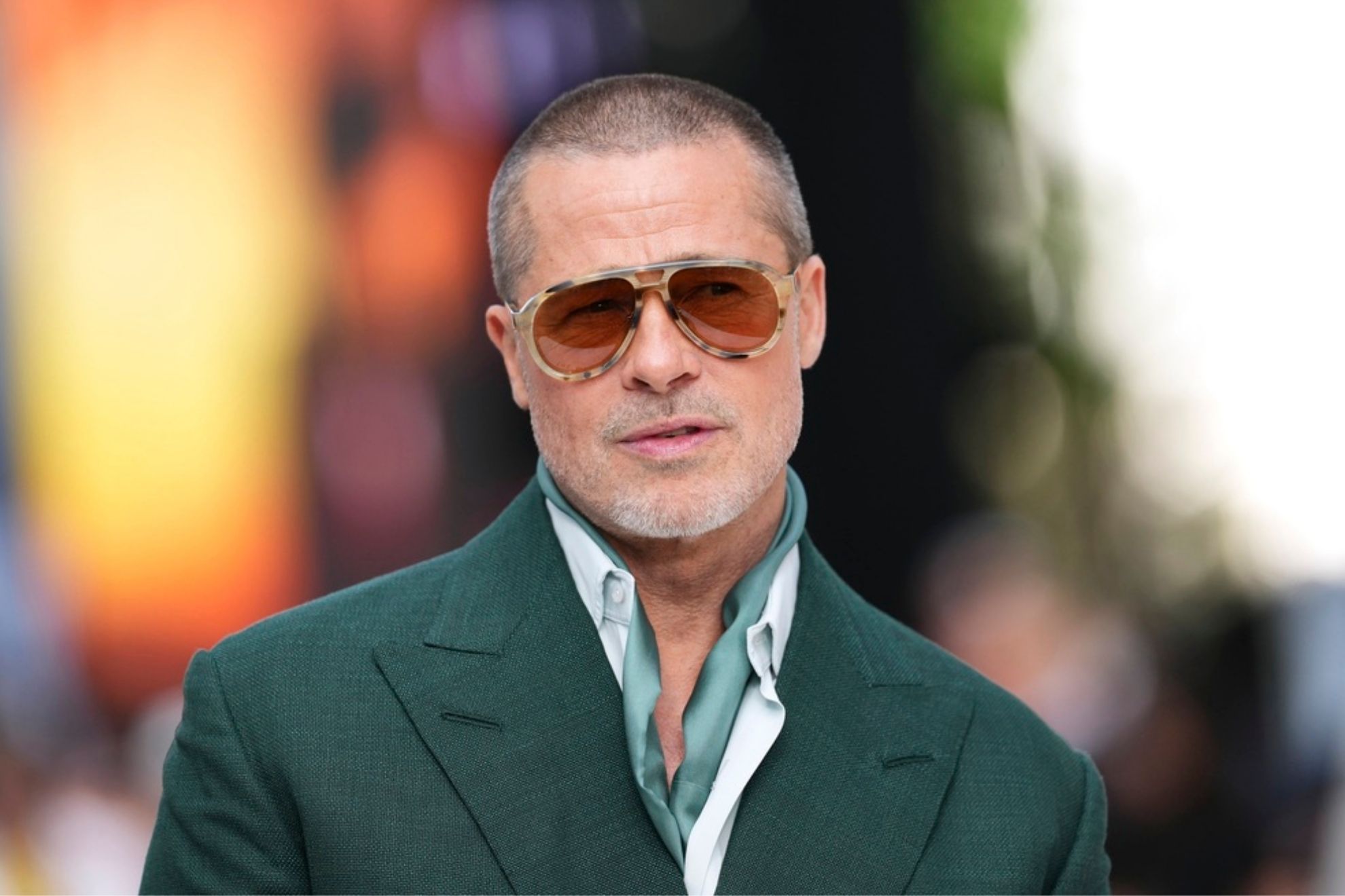 Brad Pitt steals the spotlight at Roland Garros and reminds everyone ...