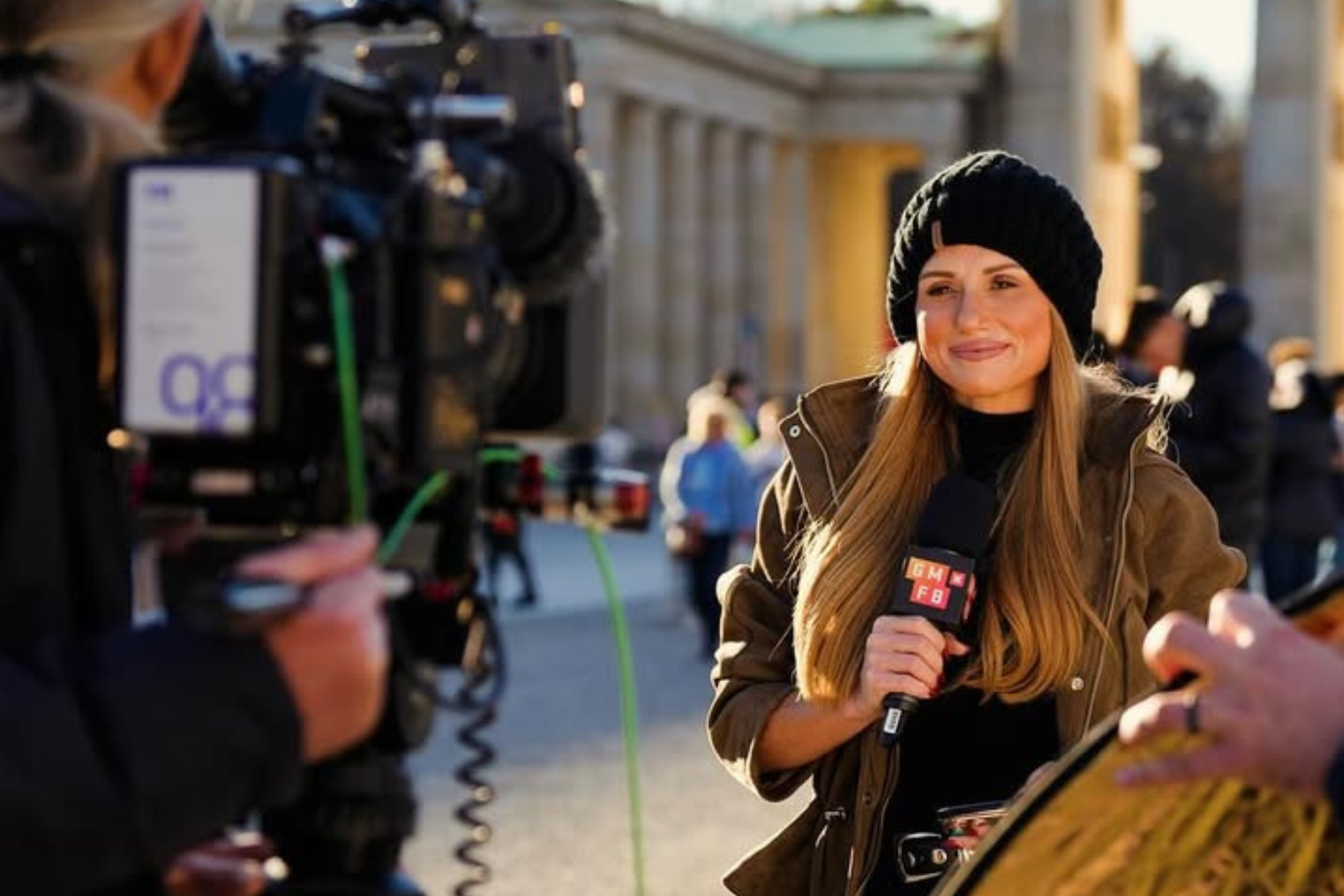 Who is Jane Slater, the NFL reporter who discovered her ex-boyfriend’s ...