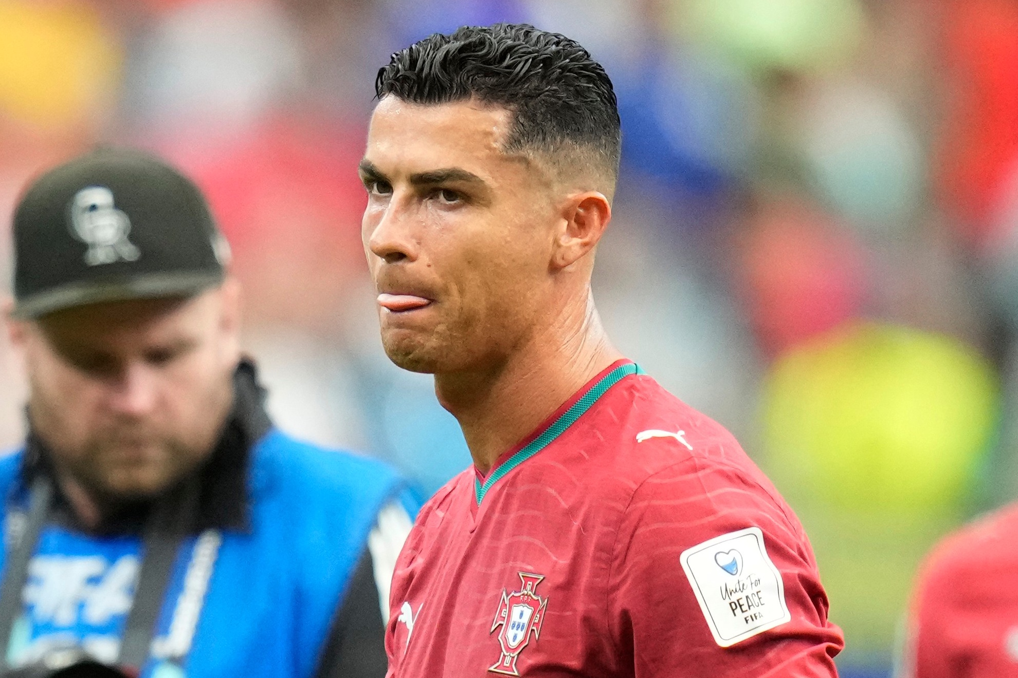 A Real Madrid academy graduate's defense of Cristiano: "He was not to ...